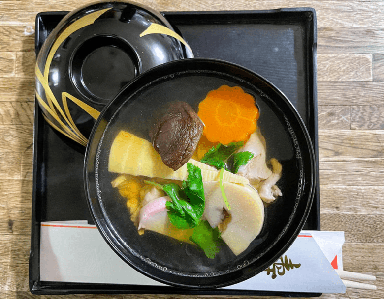 Ozoni (Japanese New Year Mochi Soup) - Lazy Hunter-Food | Recipes